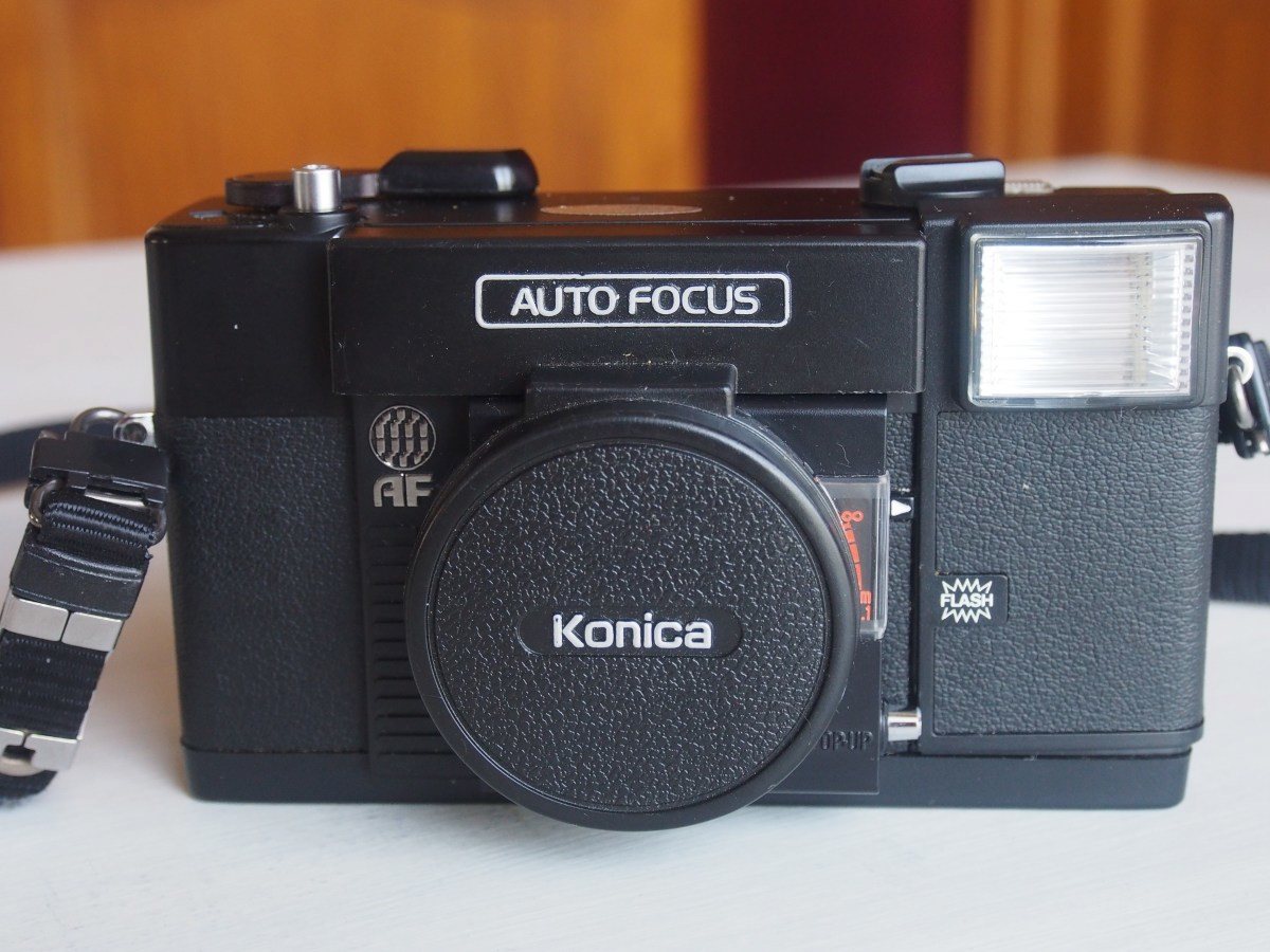 Le premier appareil compact autofocus : le Konica C35 AFL' Atelier de ...